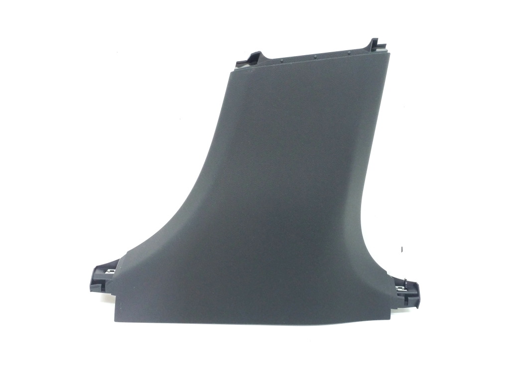 Used Mercedes Benz E-Class Interior decoration of the middle pillar ...