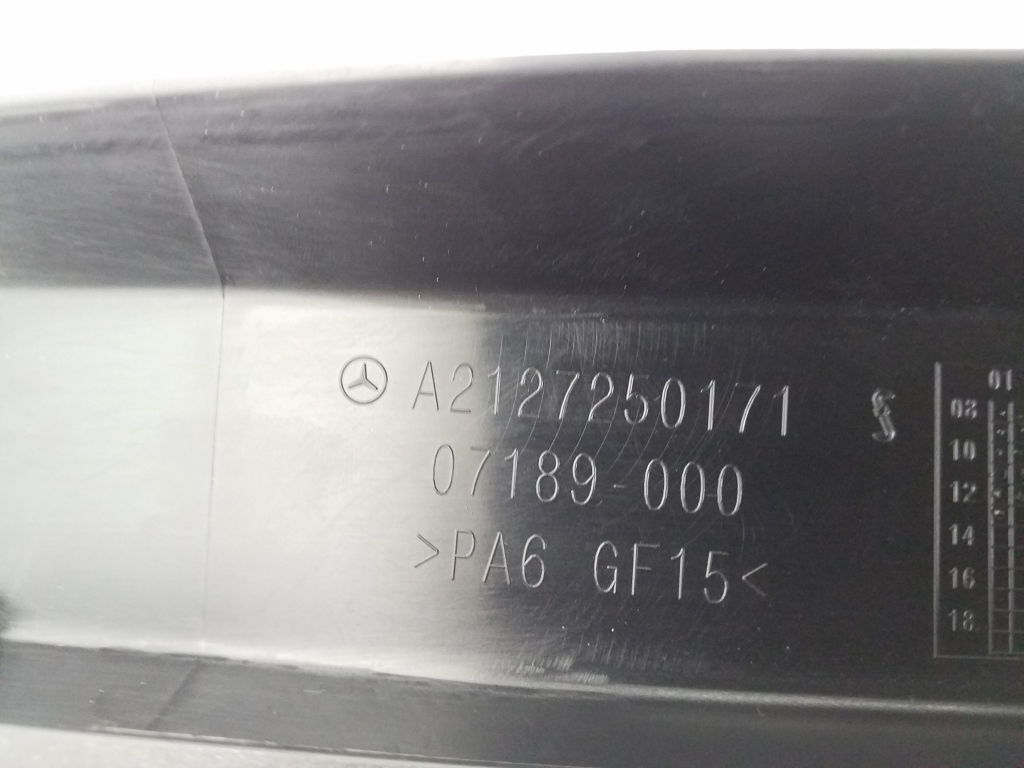 Used Mercedes Benz E-Class Other detail of the front door A2127250171