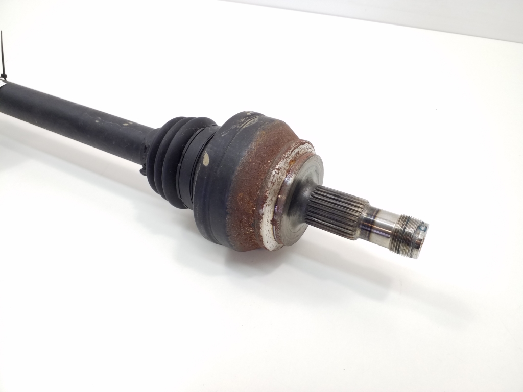 Used Mercedes Benz E-Class Rear axle and its details A2133504600