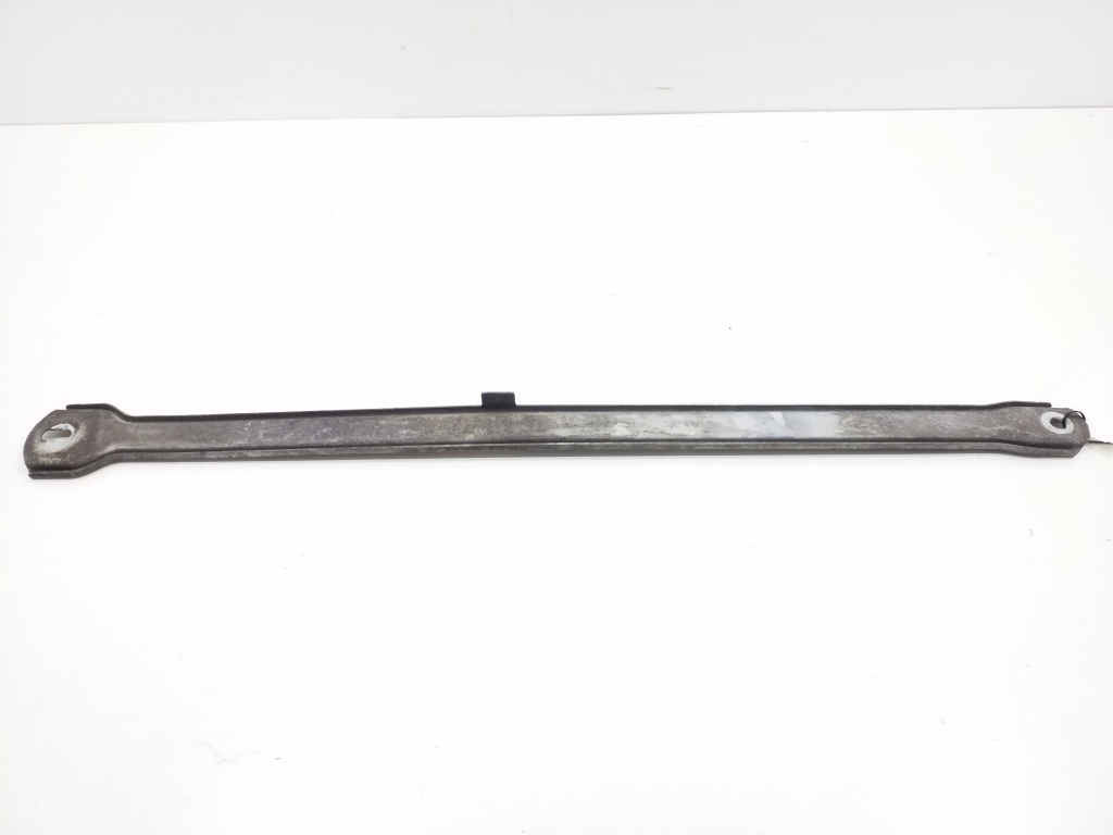 Used Mercedes Benz E-Class Holder next A2055240047