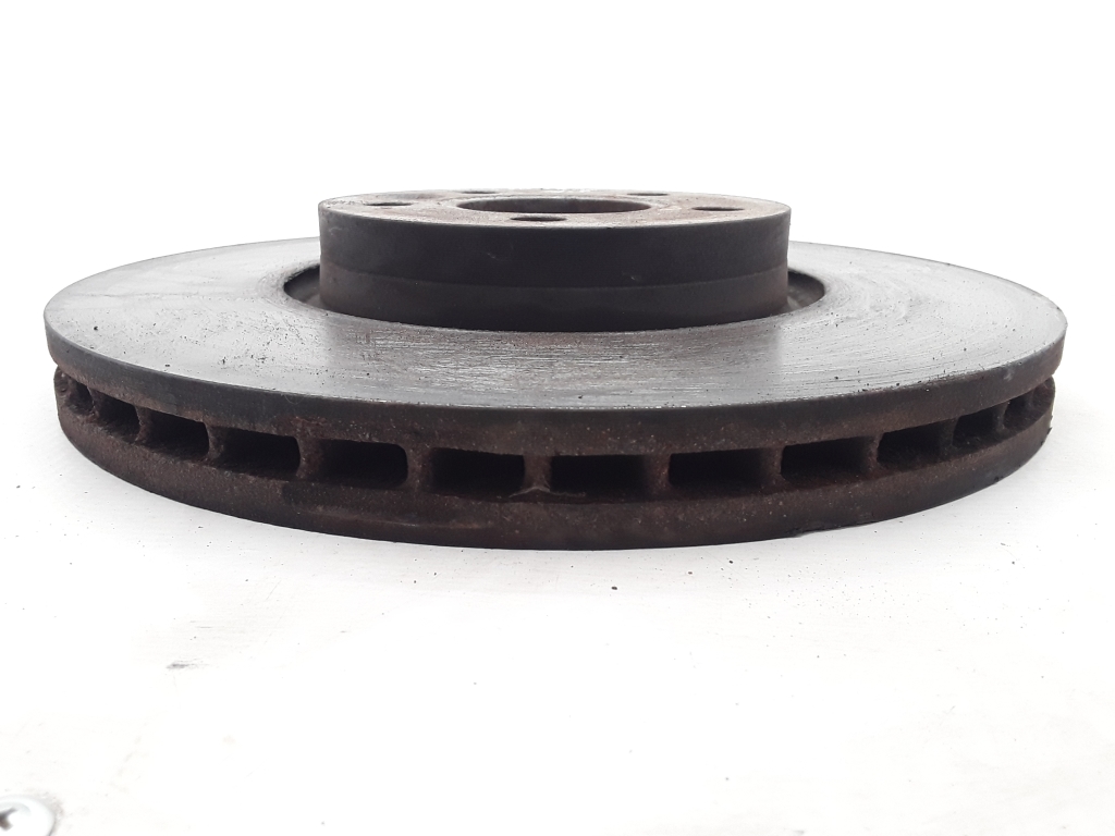 VOLVO V70 III (BW) Front Left Brake Disc 31341382 22316918 - Used parts ...