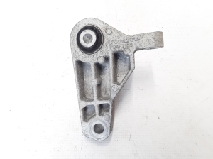 Used VOLVO V70 Pillow gearbox 30680705