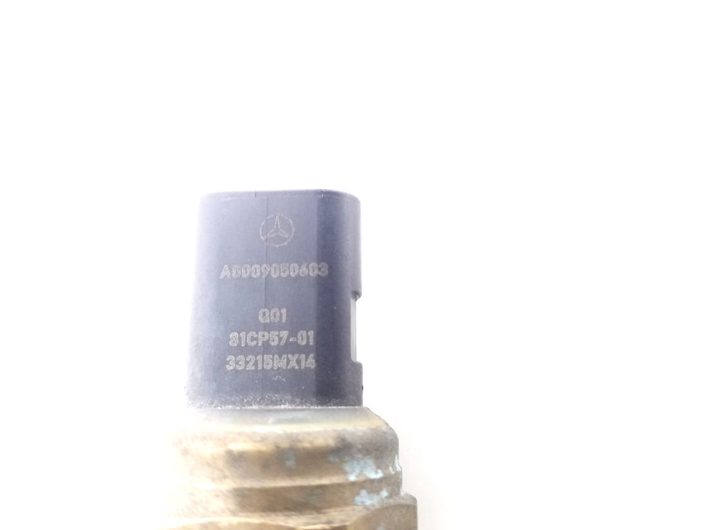 Used Mercedes Benz E-Class The sensor is different A0009050603