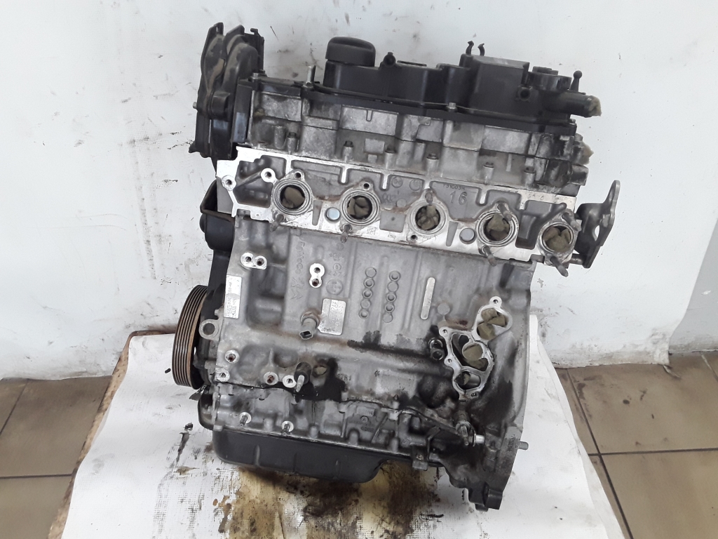 Used VOLVO V70 Engine D4162T