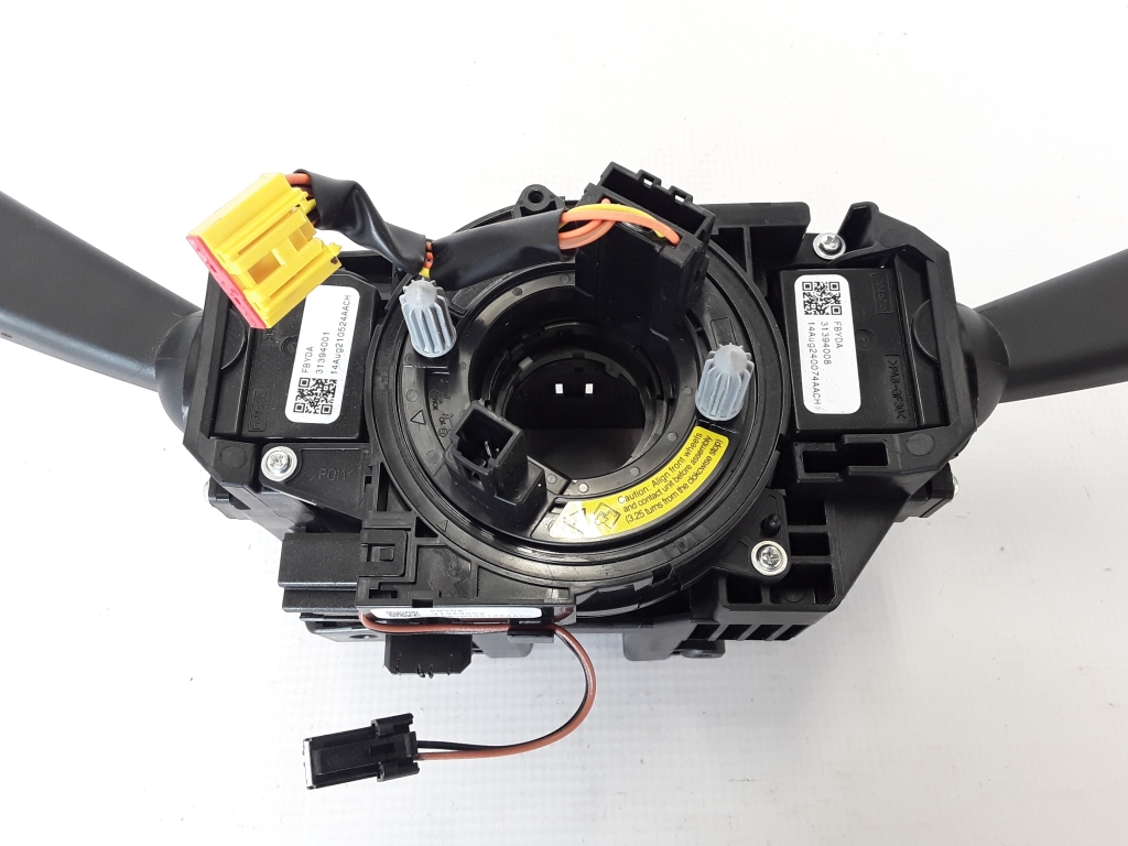 Used VOLVO V70 Switch and its parts