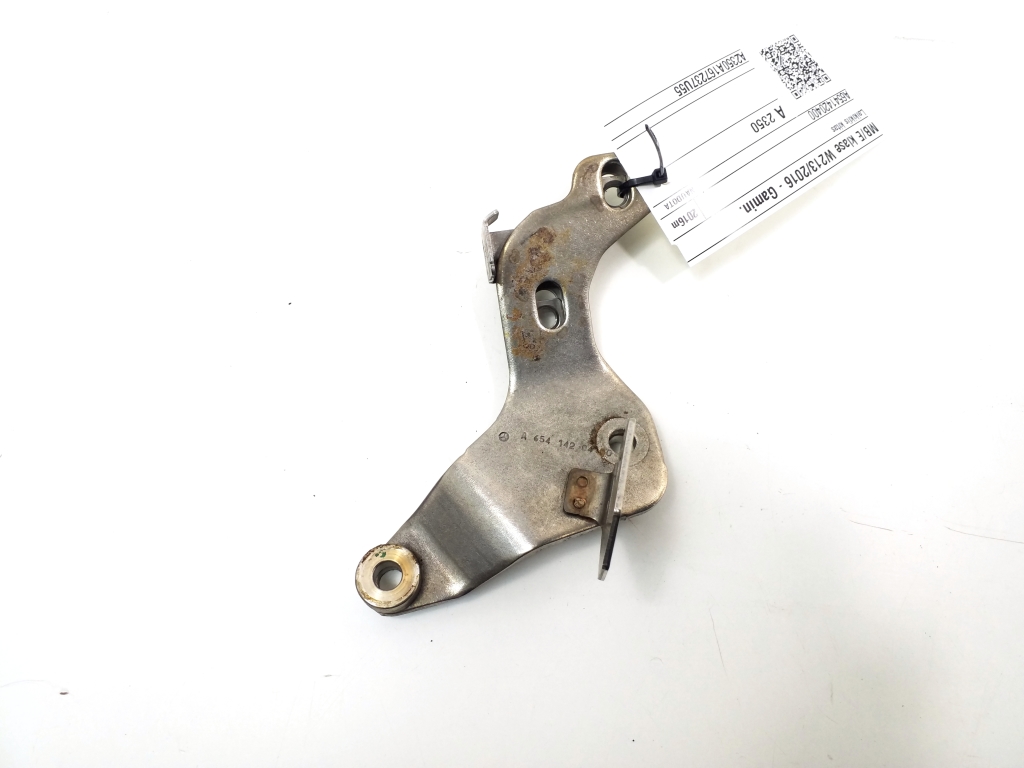 Used Mercedes Benz E-Class Holder next A6541420400