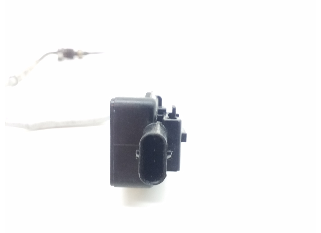 Used Mercedes Benz E-Class Muffler temperature sensor A0009051406