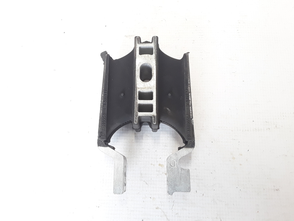 Used VOLVO XC60 Pillow gearbox 31339956