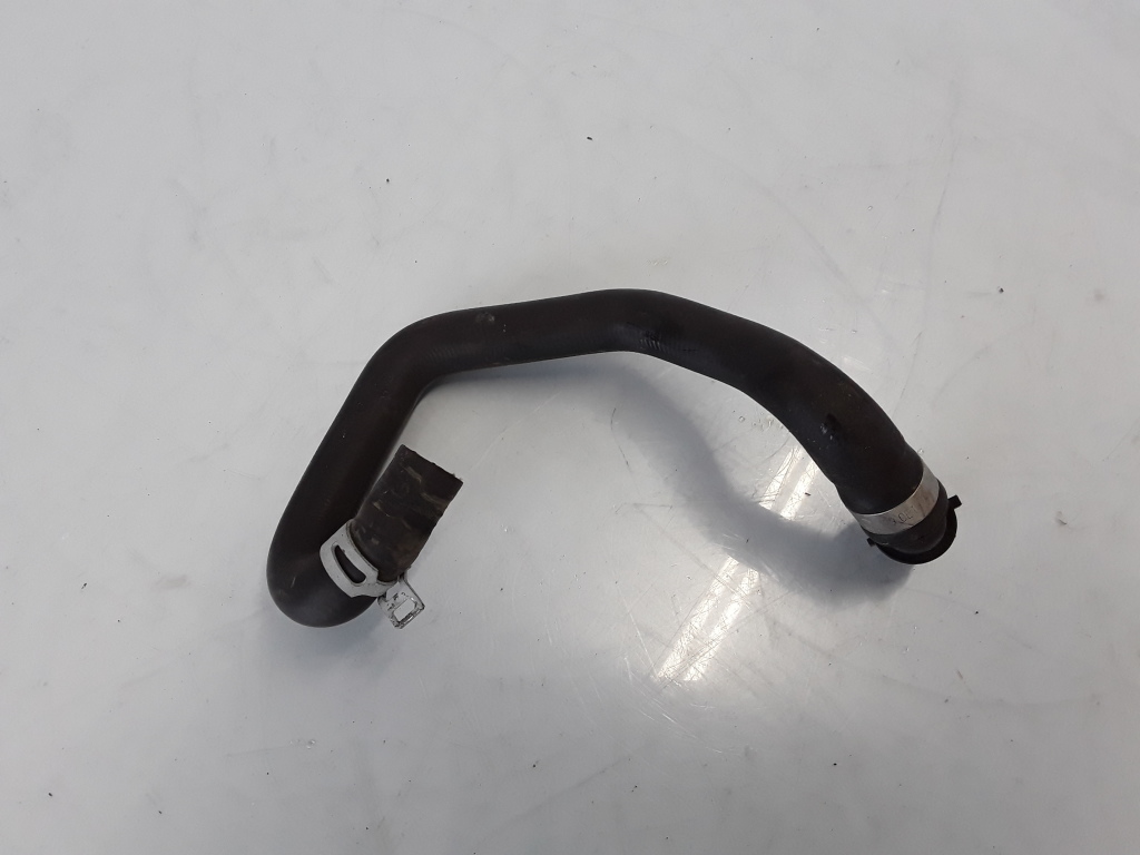 Used VOLVO XC90 Cooling radiator hose 31368147