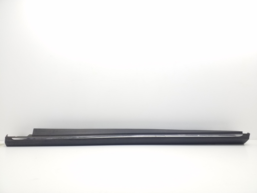 Used Mercedes Benz ML-Class Exterior sill trim A1666900340