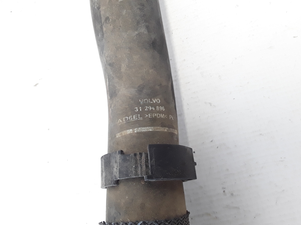 Naudotas VOLVO XC60 Aušinimo radiatoriaus žarna 31294896