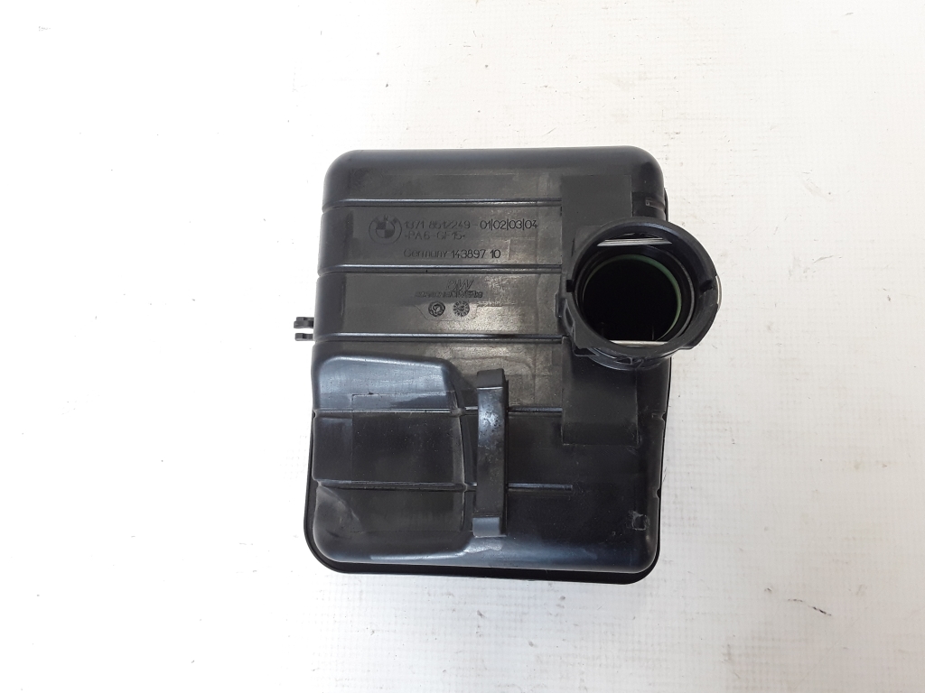 Used BMW 5 SERIES Air intake hose 13718512249