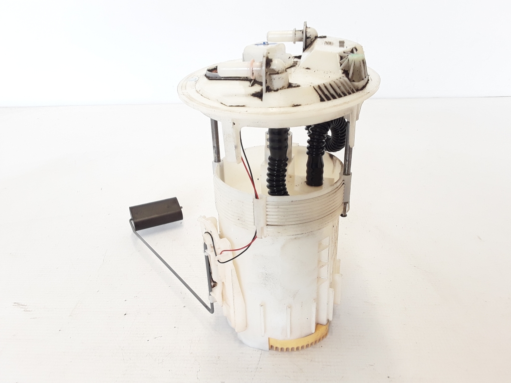 Used RENAULT Kangoo Fuel level gauge in the tank 8200841249