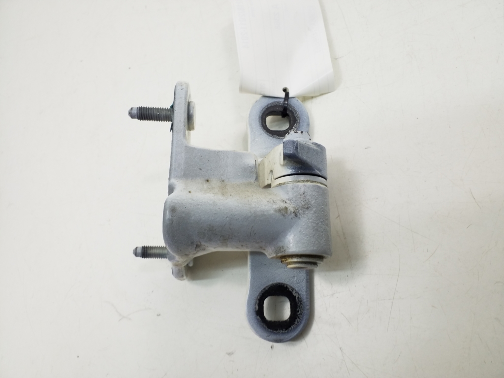 Used Mercedes Benz CLS-Class Front door lower hinge A2187200837