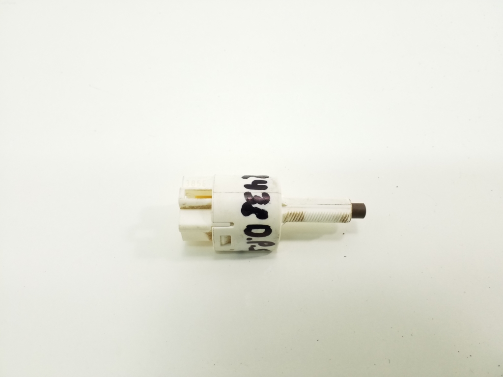 Used TOYOTA Hilux Brake switch to pedal 8434009040