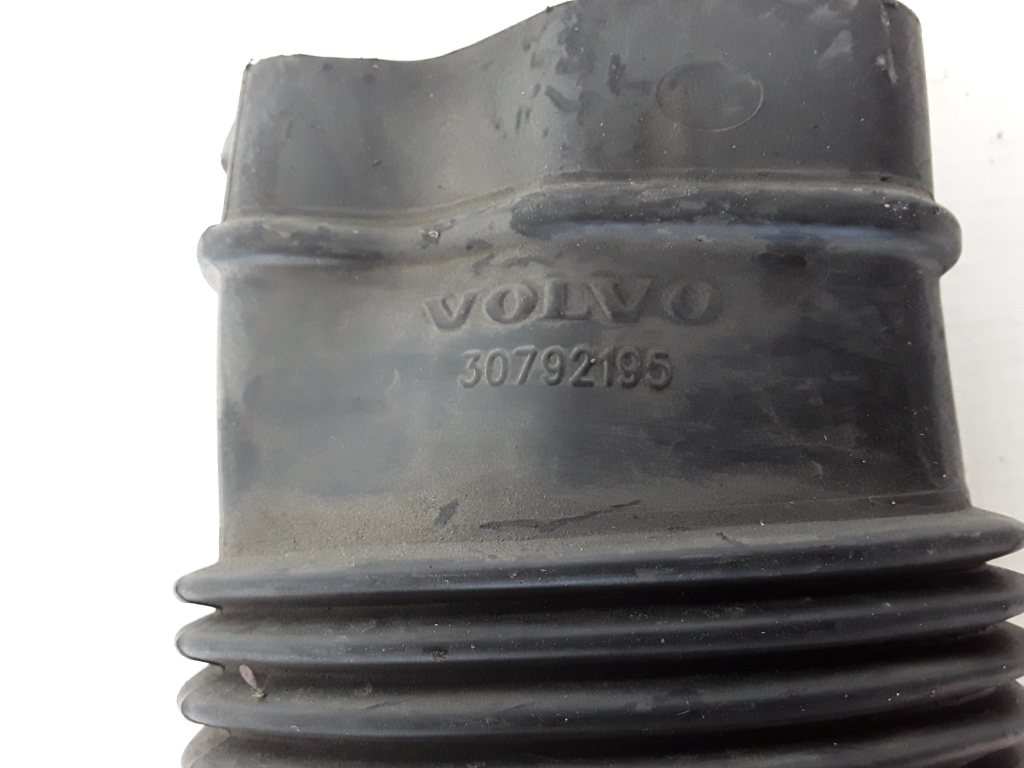 Used VOLVO XC60 Air intake hose 30792195