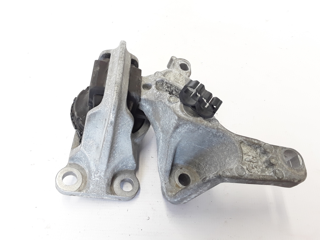 Used RENAULT Megane Engine cushion 112100014R