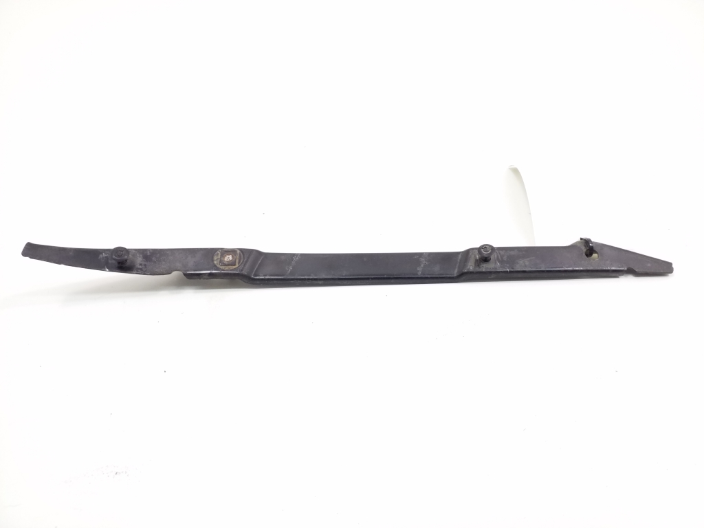 Used Mercedes Benz ML-Class Rear bumper bracket A1648850031