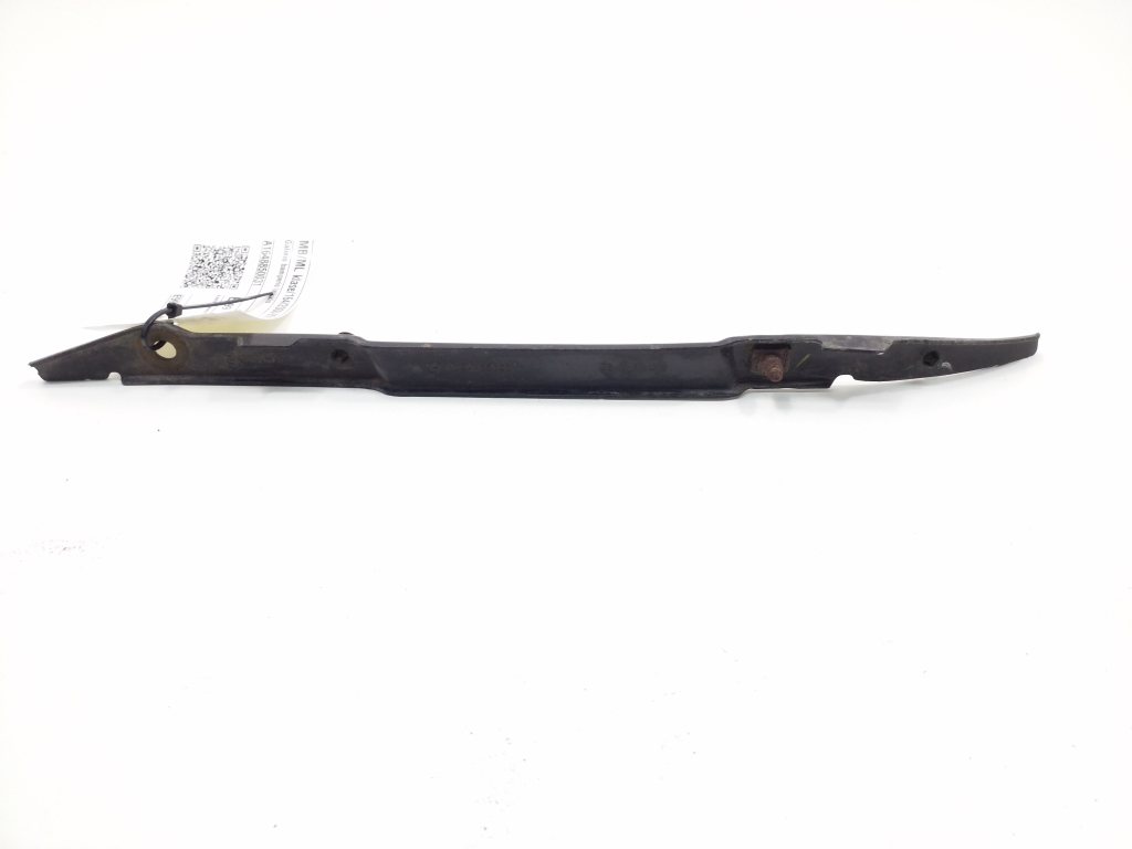 Used Mercedes Benz ML-Class Rear bumper bracket A1648850031