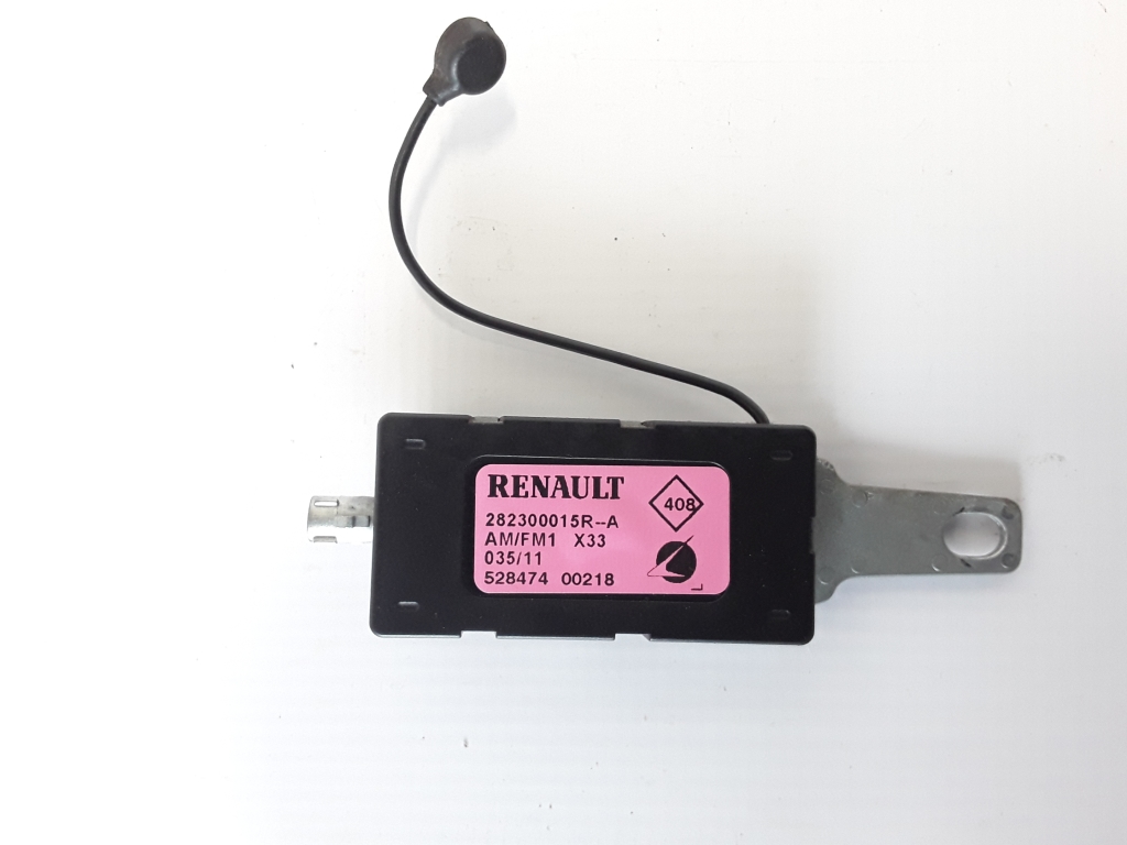 Used RENAULT Wind Antenna amplifier 282300015R
