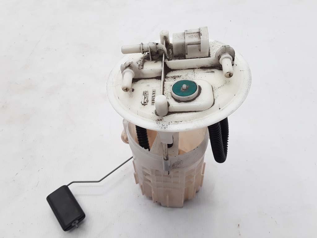 Used RENAULT Kangoo Fuel pump in the tank 8200957885