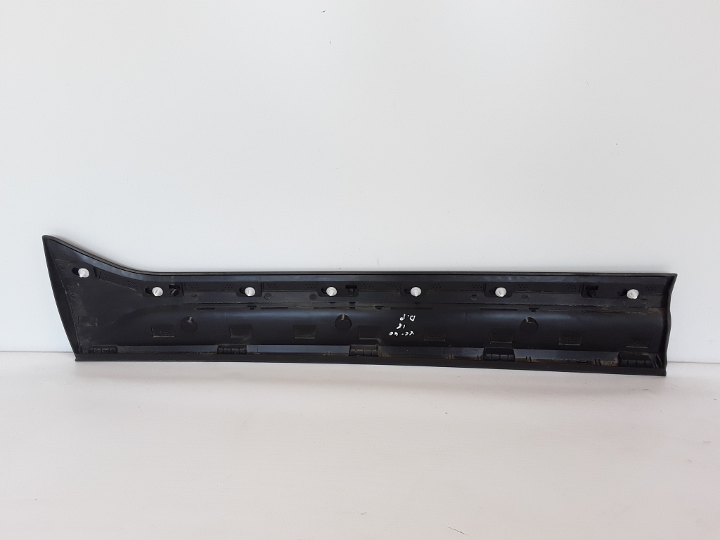 Used VOLVO XC40 Front door strip 31448317