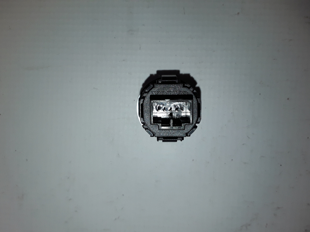 Naudotas VOLVO XC40 Jungiklis užvedimo 31433768