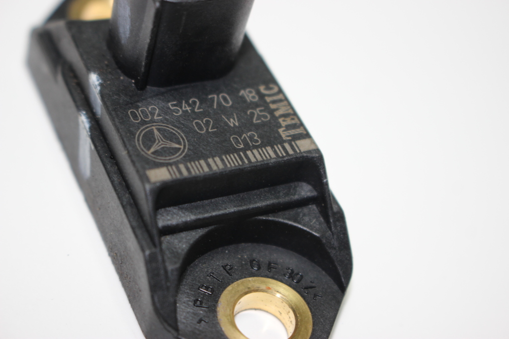 Used Mercedes Benz SL-Class The sensor is different A0025427018