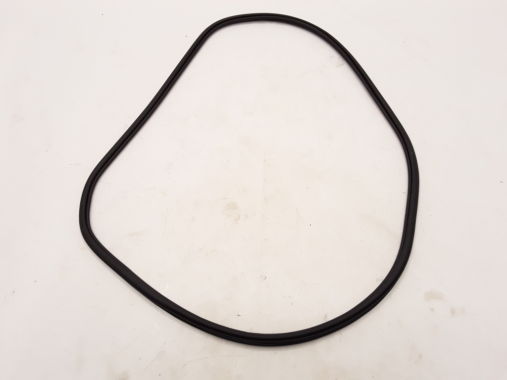 Naudotas VOLVO XC40 Vidinė slenksčio apdaila 32237340