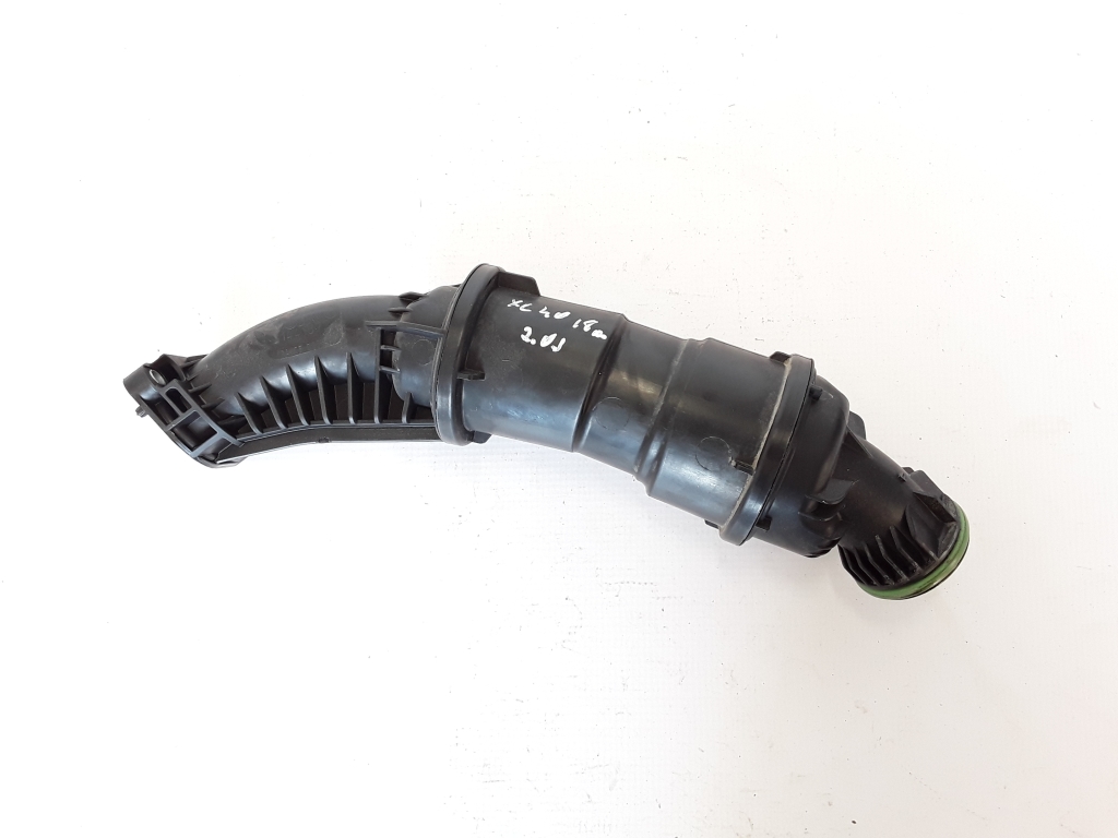 Used VOLVO XC40 Intercooler hose 31441872