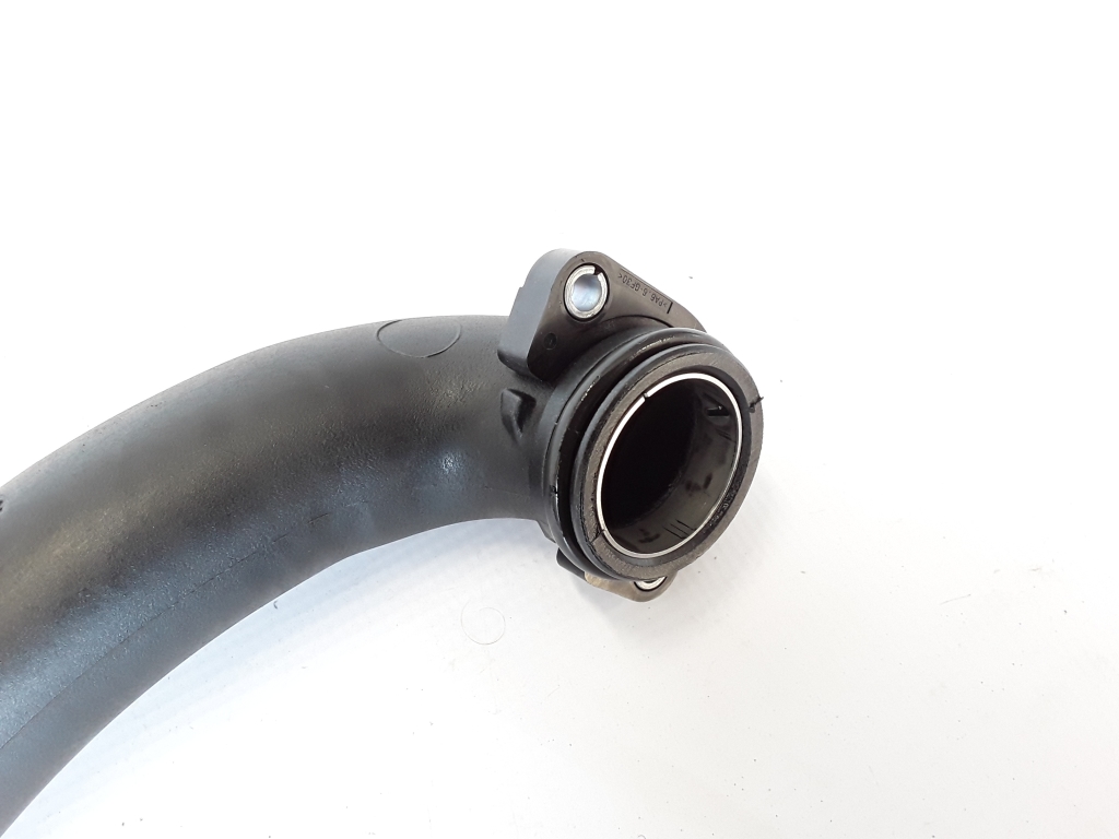 Used VOLVO XC40 Intercooler hose 31492218