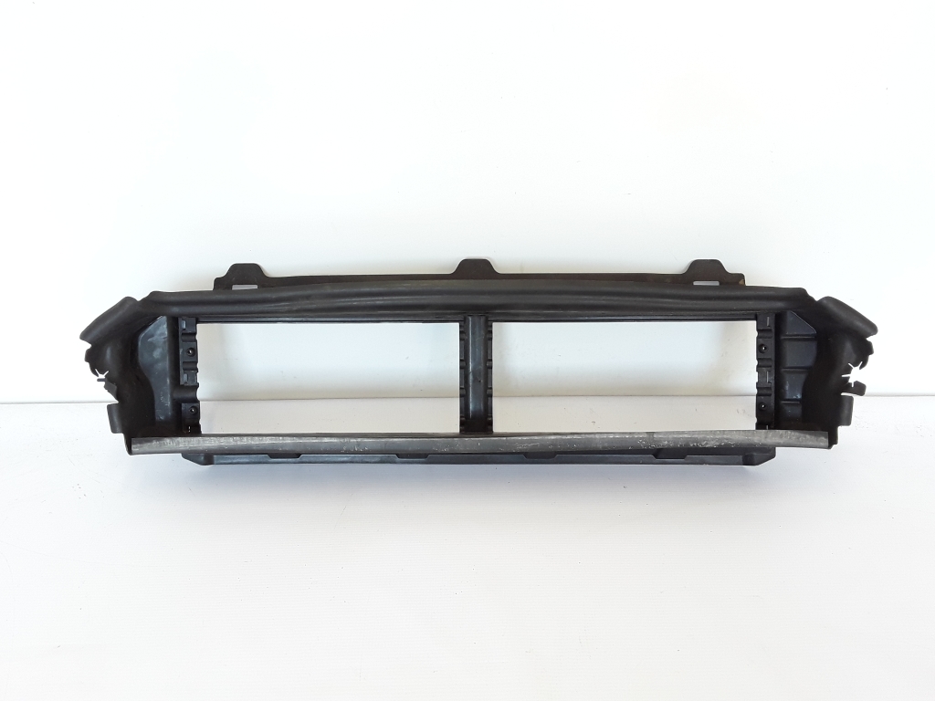 Naudotas VOLVO V60 Oro nukreipėjas interkulerio radiatoriaus 31455485