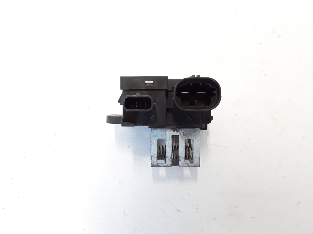 Used RENAULT Twingo Cooling fan relay 255507773R