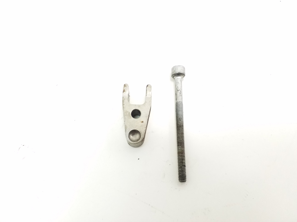 Used Mercedes Benz E-Class Fuel injector holder A6420160038