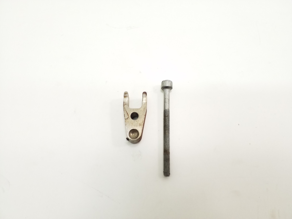 Used Mercedes Benz E-Class Fuel injector holder A6420160038