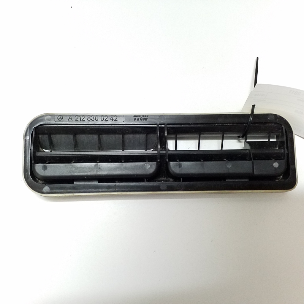 Used Mercedes Benz E-Class Rear wing ventilation grille A2128300242
