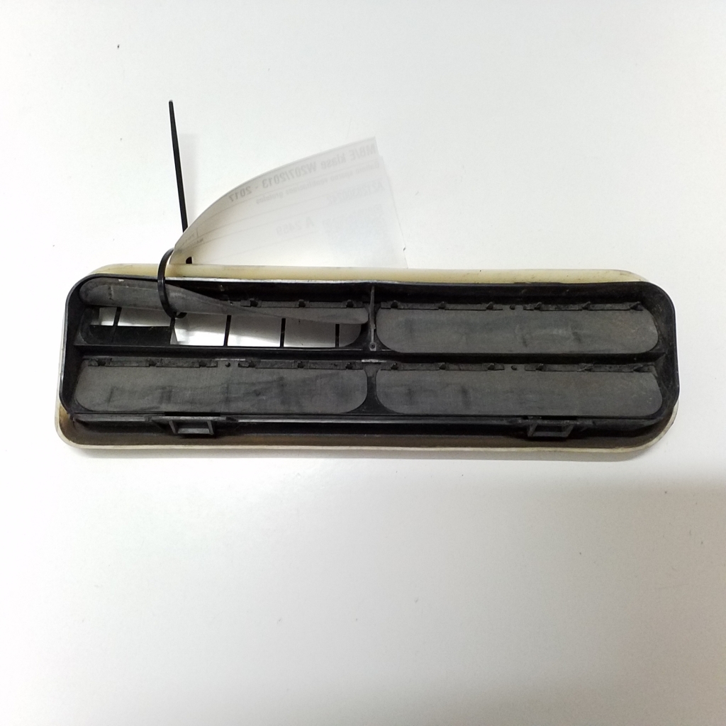 Used Mercedes Benz E-Class Rear wing ventilation grille A2128300242