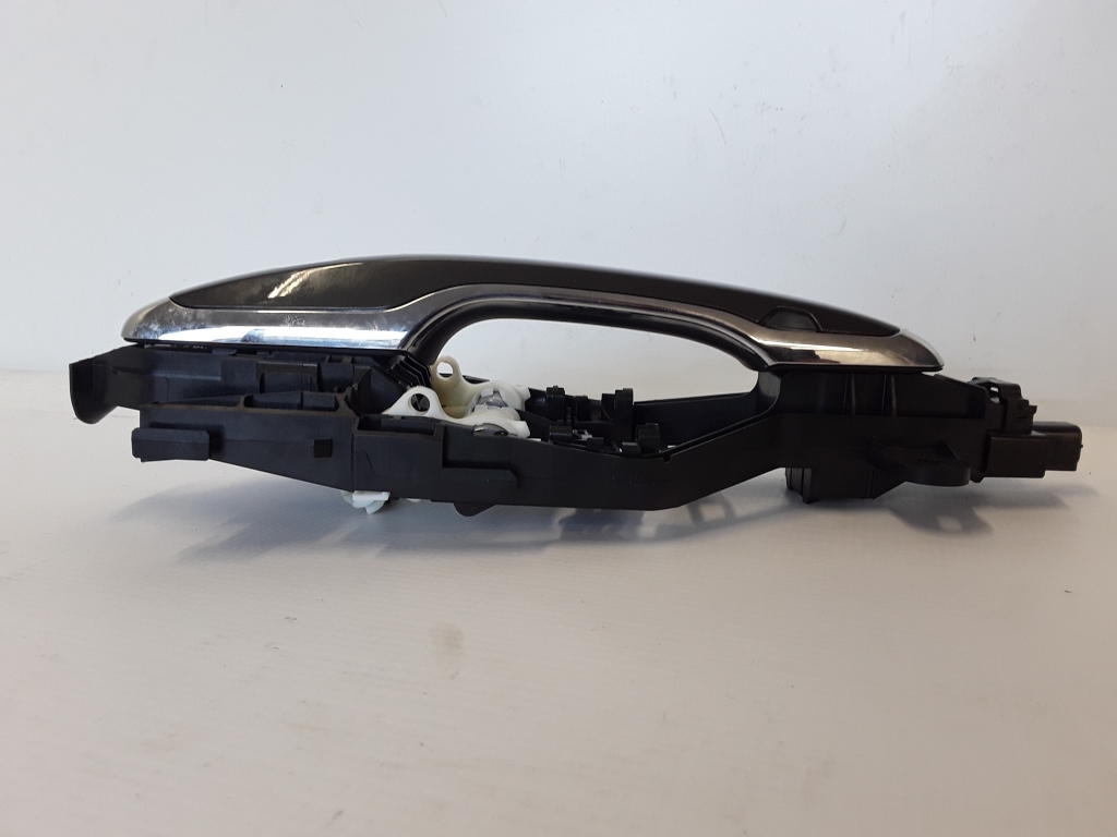 Used VOLVO XC90 Front door external opening handle and its details