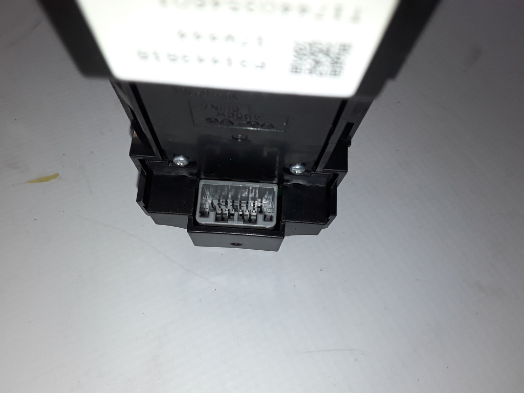 Naudotas VOLVO XC90 Jungiklis užvedimo 31443818