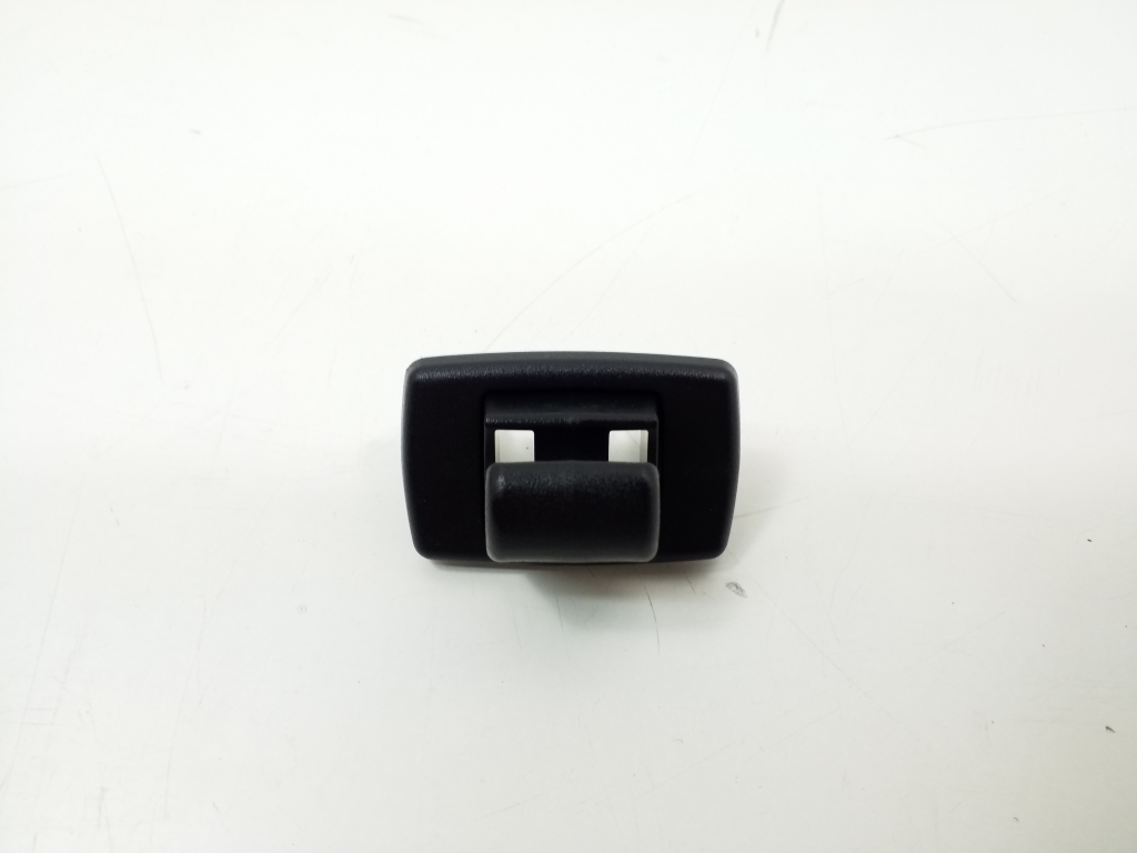 Used Mercedes Benz C-Class Another detail of the roof knockout A2048110340