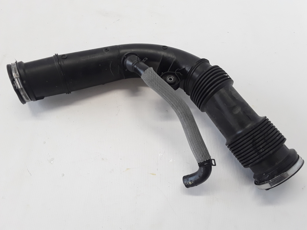 Used VOLVO XC90 Air intake hose 31657341