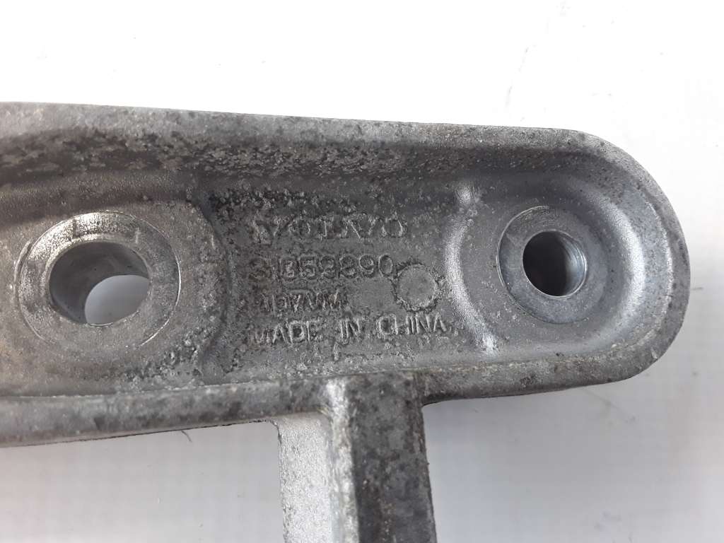 Naudotas VOLVO XC90 Variklio pagalvė 31359890