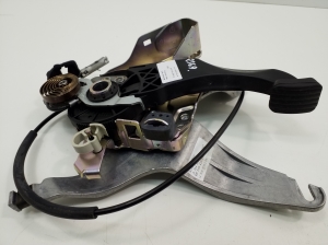 Naudotas Mercedes Benz C-Class Rankinio stabdžio pedalas A2044200384