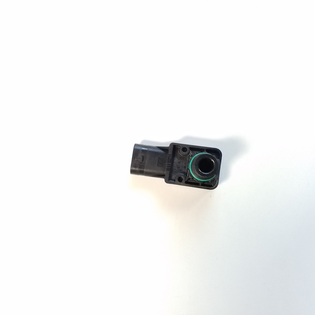 Used Mercedes Benz C-Class The sensor is different A0071530528