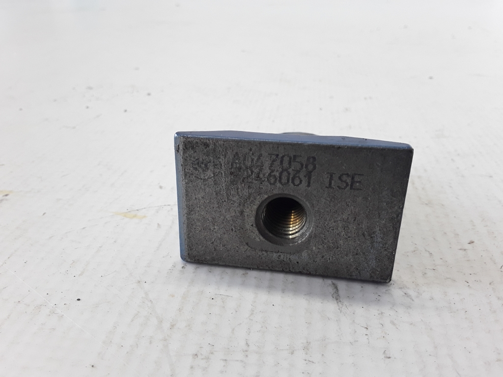 Used BMW 3 SERIES Rear side door hinge lower 41527284544