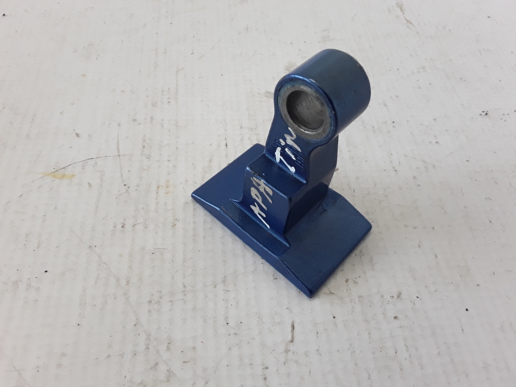 Used BMW 3 SERIES Rear side door hinge lower 41527284544