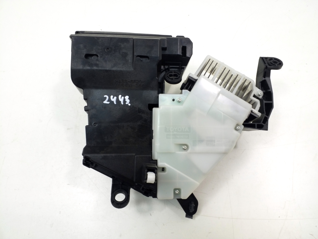 Naudotas TOYOTA Prius Prietaisų skydelio kita detalė 8310847020