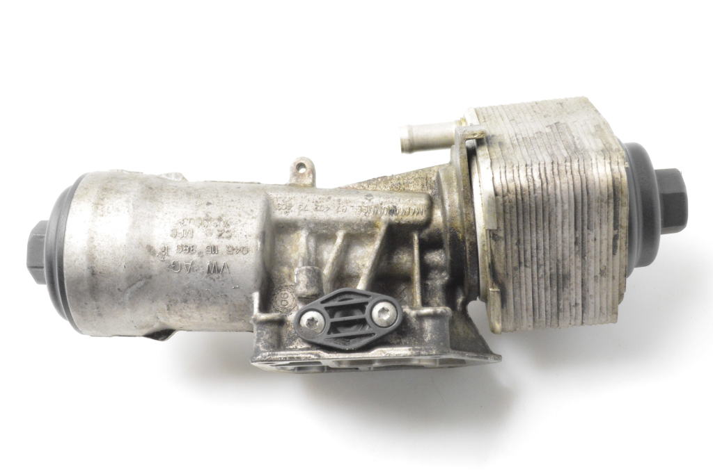 Used Volkswagen Passat Oil filter housing 045115389
