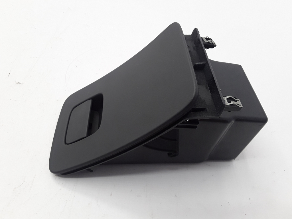 Used VOLVO XC90 Interior storage 31366376