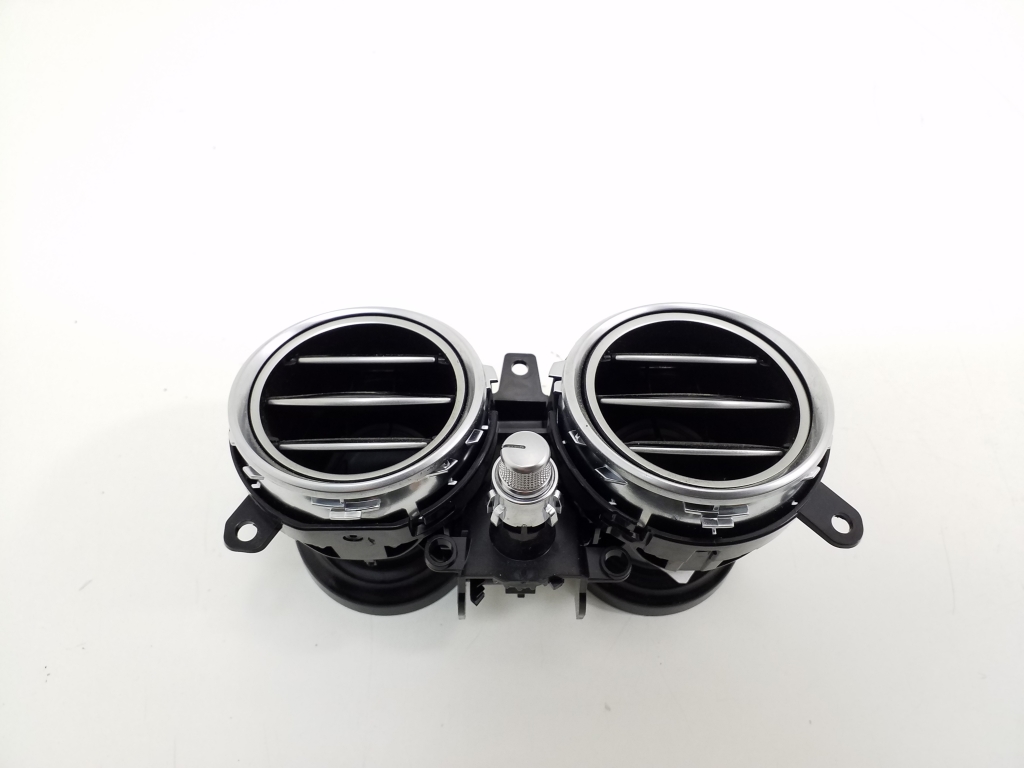 Naudotas Mercedes Benz E-Class Salono panelės ventiliacinės grotelės ...